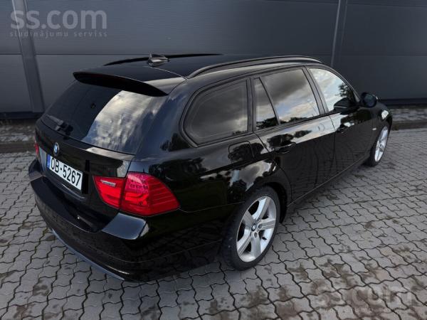 Melns BMW 318 2012 Tukums, ar dzinēja tilpumu 2.00 L un nobraukumu 305 tūkst. km par 5200 €, foto 5 vietnē AUTOMOTO.COM.LV