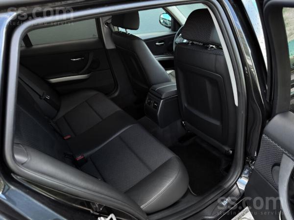 Melns BMW 318 2012 Tukums, ar dzinēja tilpumu 2.00 L un nobraukumu 305 tūkst. km par 5200 €, foto 11 vietnē AUTOMOTO.COM.LV