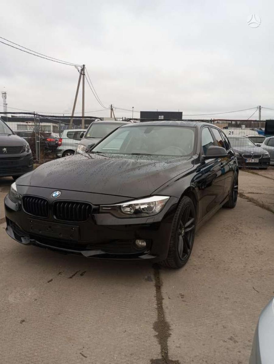 Melns BMW 318 2013 Kauņa, ar dzinēja tilpumu 2.00 L un nobraukumu 164 tūkst. km par 6800 €, foto 5 vietnē AUTOMOTO.COM.LV