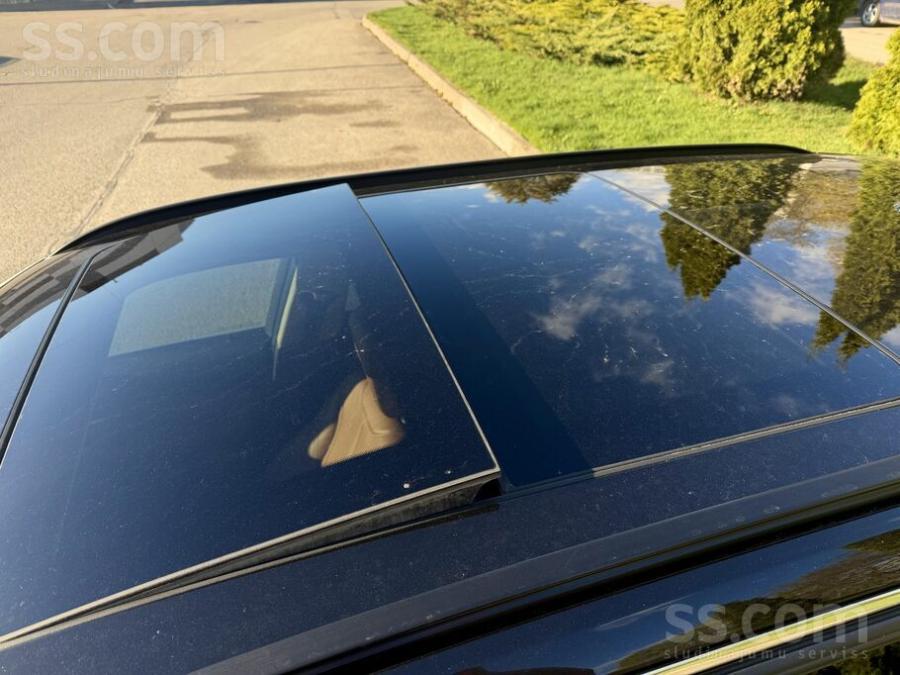Black BMW 318 2013 in Riga, with an engine capacity of 2.00 L and mileage of 355 thousand km for 5550 €, photo 12 on AUTOMOTO.COM.LV