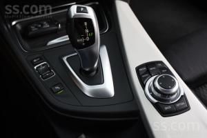 Black BMW 318 2013 in Tukums, with an engine capacity of 2.00 L and mileage of 243 thousand km for 10900 €, photo 16 on AUTOMOTO.COM.LV