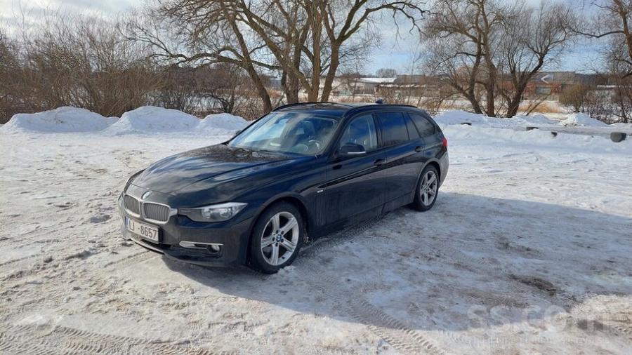 Black BMW 318 2013 in Liepaja, with an engine capacity of 2.00 L and mileage of 327 thousand km for 8500 €, photo 3 on AUTOMOTO.COM.LV