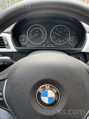 Black BMW 318 2013 in Riga, with an engine capacity of 1.90 L and mileage of 227 thousand km for 7000 €, photo 8 on AUTOMOTO.COM.LV