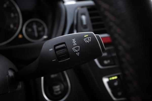 Melns BMW 318 2013 Rīga, ar dzinēja tilpumu 2.00 L un nobraukumu 246 tūkst. km par 8800 €, foto 3 vietnē AUTOMOTO.COM.LV