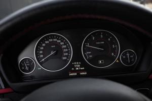 Melns BMW 318 2013 Rīga, ar dzinēja tilpumu 2.00 L un nobraukumu 246 tūkst. km par 8800 €, foto 15 vietnē AUTOMOTO.COM.LV