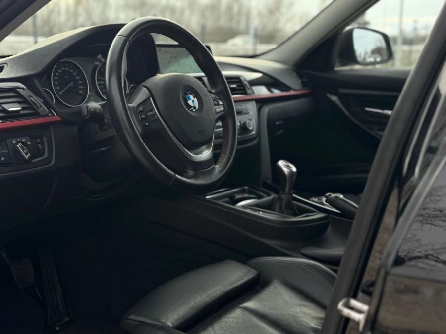 Melns BMW 318 2013 Rīga, ar dzinēja tilpumu 2.00 L un nobraukumu 246 tūkst. km par 8800 €, foto 16 vietnē AUTOMOTO.COM.LV