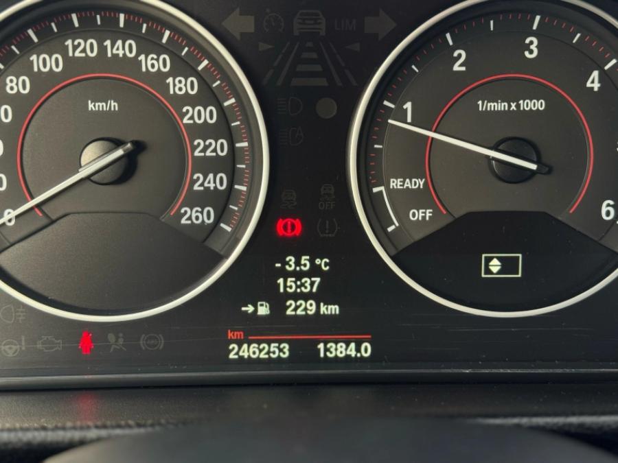 Melns BMW 318 2013 Rīga, ar dzinēja tilpumu 2.00 L un nobraukumu 246 tūkst. km par 8800 €, foto 34 vietnē AUTOMOTO.COM.LV