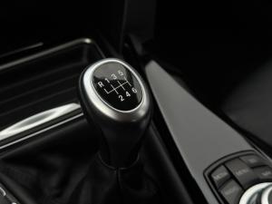 Melns BMW 318 2013 Rīga, ar dzinēja tilpumu 2.00 L un nobraukumu 246 tūkst. km par 8800 €, foto 37 vietnē AUTOMOTO.COM.LV