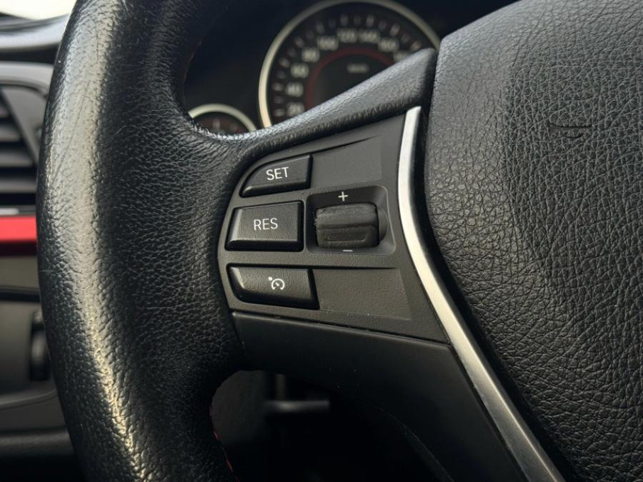 Melns BMW 318 2013 Rīga, ar dzinēja tilpumu 2.00 L un nobraukumu 246 tūkst. km par 8800 €, foto 39 vietnē AUTOMOTO.COM.LV