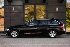Melns BMW 318 2013 Rīga, ar dzinēja tilpumu 2.00 L un nobraukumu 246 tūkst. km par 8800 €, foto 47 vietnē AUTOMOTO.COM.LV