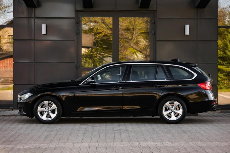 Melns BMW 318 2013 Rīga, ar dzinēja tilpumu 2.00 L un nobraukumu 246 tūkst. km par 8800 €, foto 47 vietnē AUTOMOTO.COM.LV