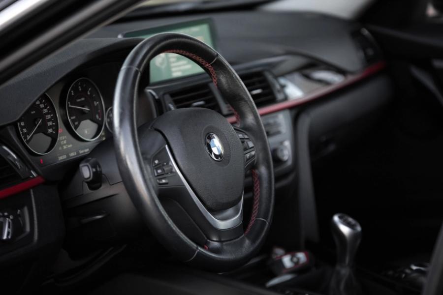 Melns BMW 318 2013 Rīga, ar dzinēja tilpumu 2.00 L un nobraukumu 246 tūkst. km par 8800 €, foto 57 vietnē AUTOMOTO.COM.LV