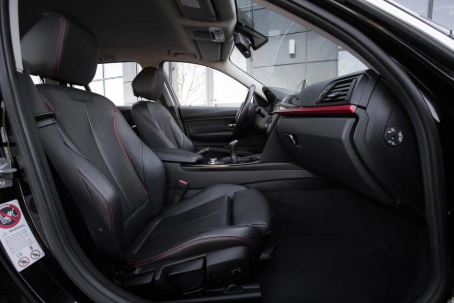 Melns BMW 318 2013 Rīga, ar dzinēja tilpumu 2.00 L un nobraukumu 246 tūkst. km par 8800 €, foto 61 vietnē AUTOMOTO.COM.LV