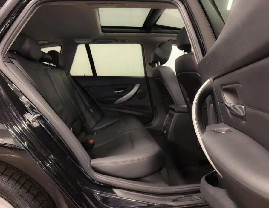 Melns BMW 318 2013 Jūrmala, ar dzinēja tilpumu 2.00 L un nobraukumu 248 tūkst. km par 8995 €, foto 26 vietnē AUTOMOTO.COM.LV
