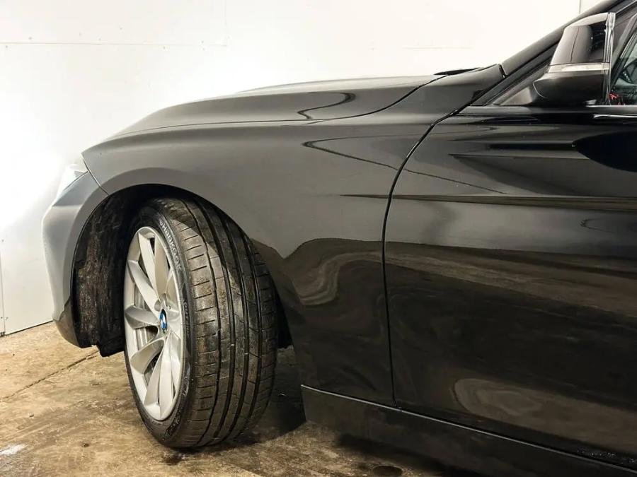 Melns BMW 318 2013 Jūrmala, ar dzinēja tilpumu 2.00 L un nobraukumu 248 tūkst. km par 8995 €, foto 35 vietnē AUTOMOTO.COM.LV