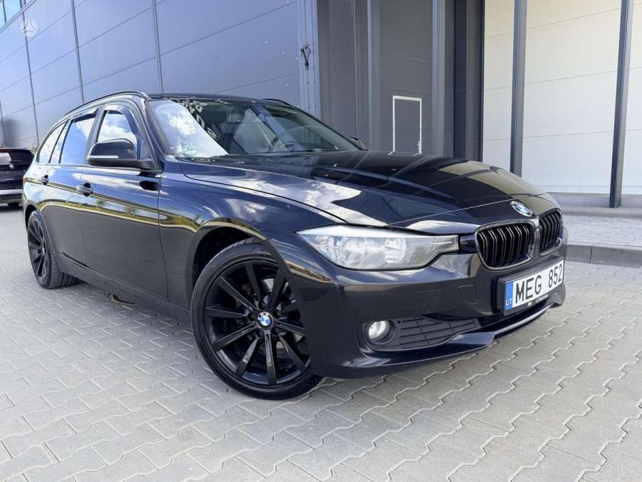 Black BMW 318 2013 in Vilnius, with an engine capacity of 2.00 L and mileage of 379 thousand km for 6900 €, photo 3 on AUTOMOTO.COM.LV