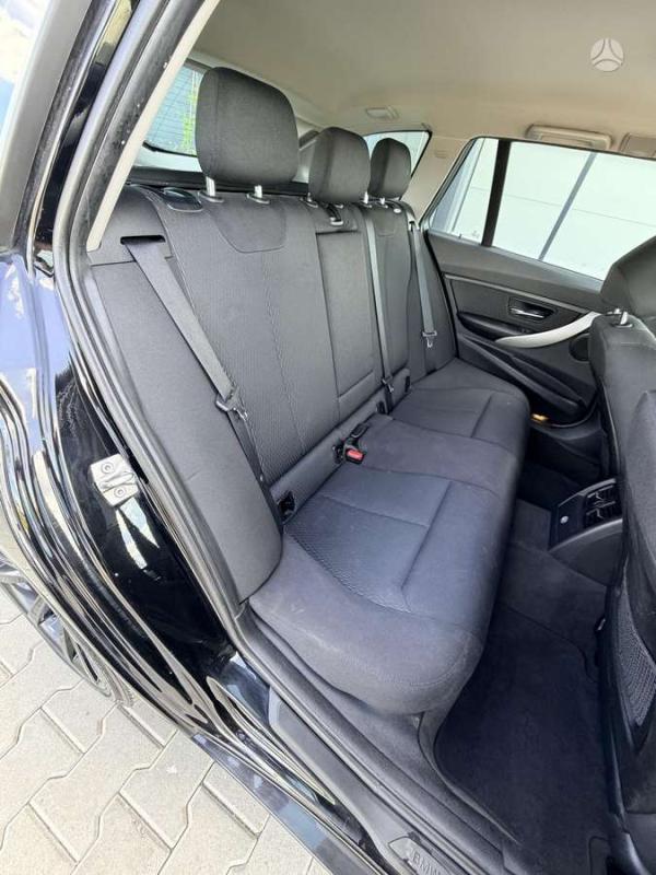 Black BMW 318 2013 in Vilnius, with an engine capacity of 2.00 L and mileage of 379 thousand km for 6900 €, photo 9 on AUTOMOTO.COM.LV