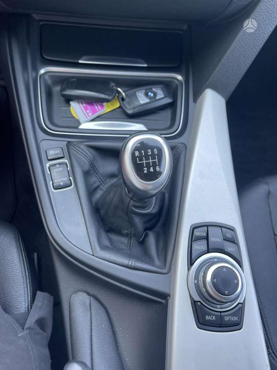 Melns BMW 318 2013 Kauņa, ar dzinēja tilpumu 2.00 L un nobraukumu 274 tūkst. km par 6950 €, foto 24 vietnē AUTOMOTO.COM.LV