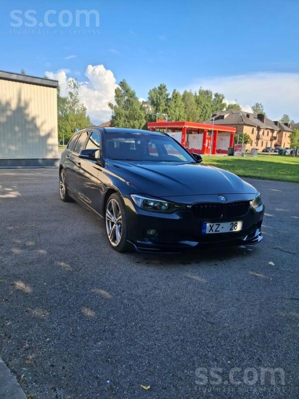 Melns BMW 318 2013 Saldus, ar dzinēja tilpumu 2.00 L un nobraukumu 200 tūkst. km par 8500 €, foto 1 vietnē AUTOMOTO.COM.LV