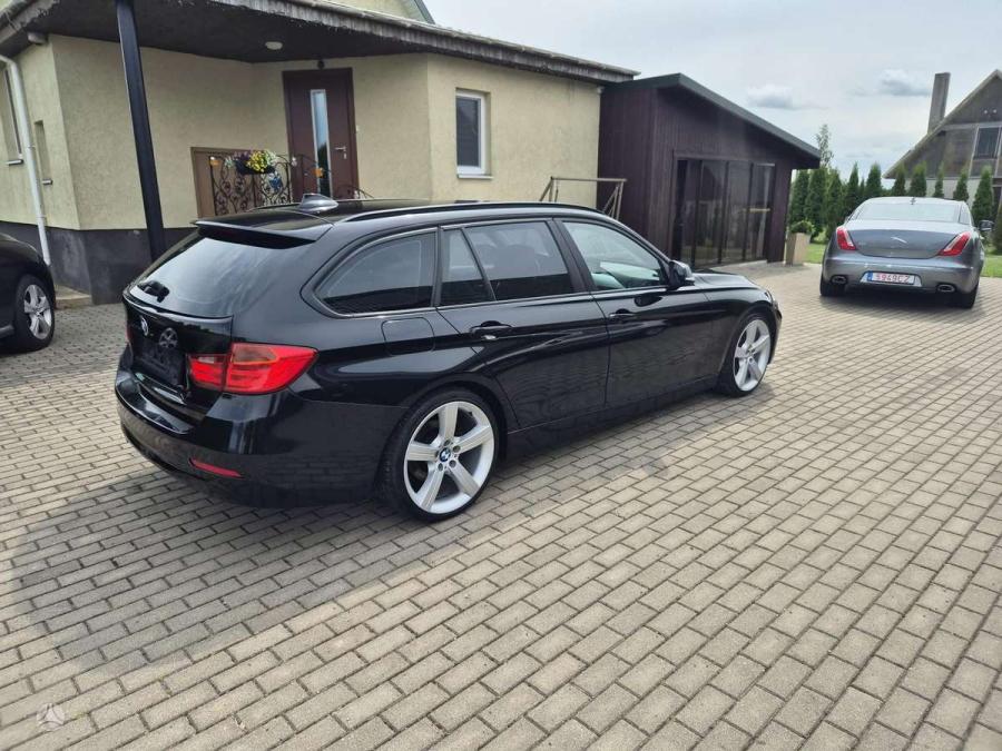 Black BMW 318 2013 in Skuodas, with an engine capacity of 2.00 L and mileage of 323 thousand km for 6700 €, photo 4 on AUTOMOTO.COM.LV
