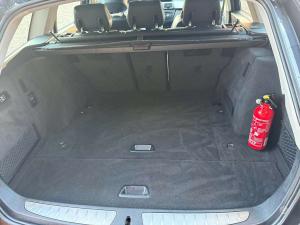 Black BMW 318 2013 in Skuodas, with an engine capacity of 2.00 L and mileage of 323 thousand km for 6700 €, photo 11 on AUTOMOTO.COM.LV