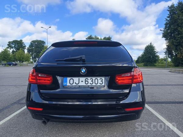 Melns BMW 318 2013 Daugavpils, ar dzinēja tilpumu 2.00 L un nobraukumu 229 tūkst. km par 7700 €, foto 4 vietnē AUTOMOTO.COM.LV