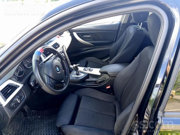 Melns BMW 318 2013 Daugavpils, ar dzinēja tilpumu 2.00 L un nobraukumu 229 tūkst. km par 7700 €, foto 5 vietnē AUTOMOTO.COM.LV