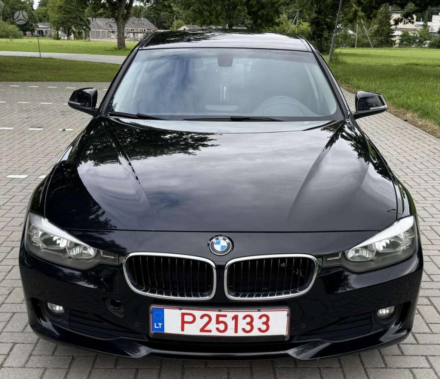 Melns BMW 318 2013 Kėdainiai, ar dzinēja tilpumu 2.00 L un nobraukumu 288 tūkst. km par 5650 €, foto 3 vietnē AUTOMOTO.COM.LV