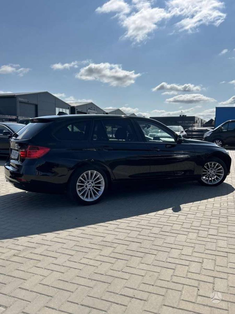 Black BMW 318 2013 in Kaunas, with an engine capacity of 2.00 L and mileage of 236 thousand km for 7000 €, photo 9 on AUTOMOTO.COM.LV