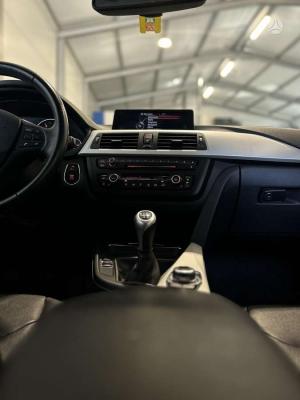 Black BMW 318 2013 in Kaunas, with an engine capacity of 2.00 L and mileage of 236 thousand km for 7000 €, photo 30 on AUTOMOTO.COM.LV