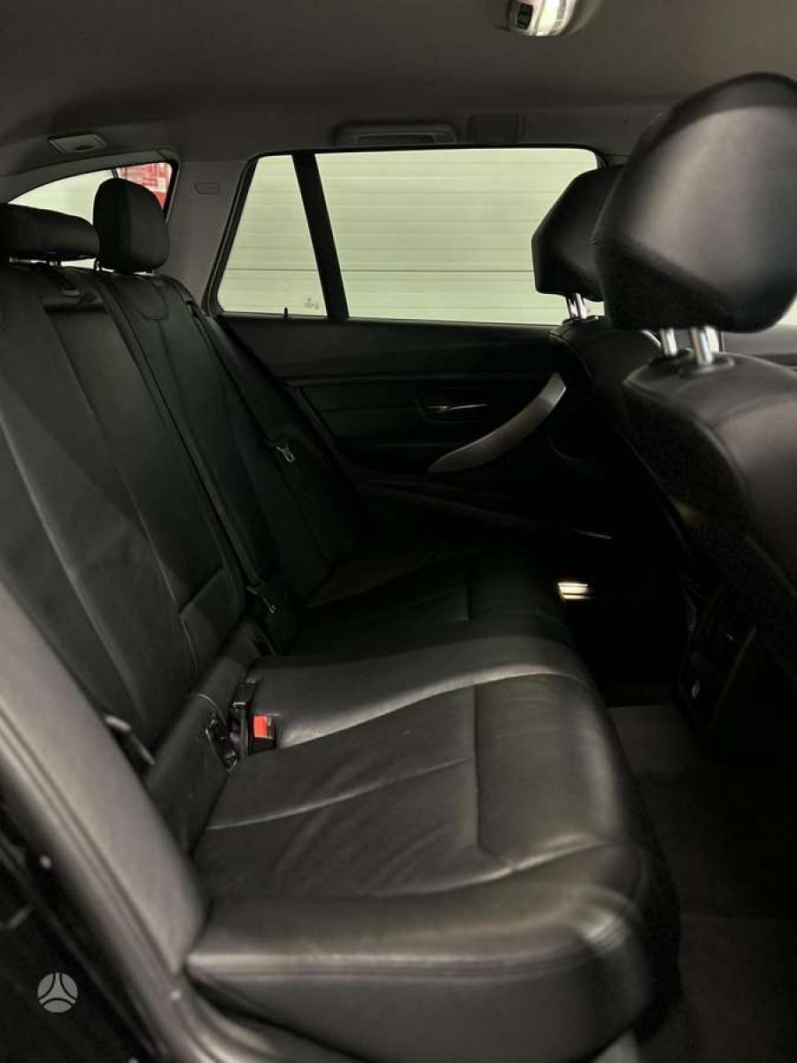 Black BMW 318 2013 in Kaunas, with an engine capacity of 2.00 L and mileage of 236 thousand km for 7000 €, photo 38 on AUTOMOTO.COM.LV