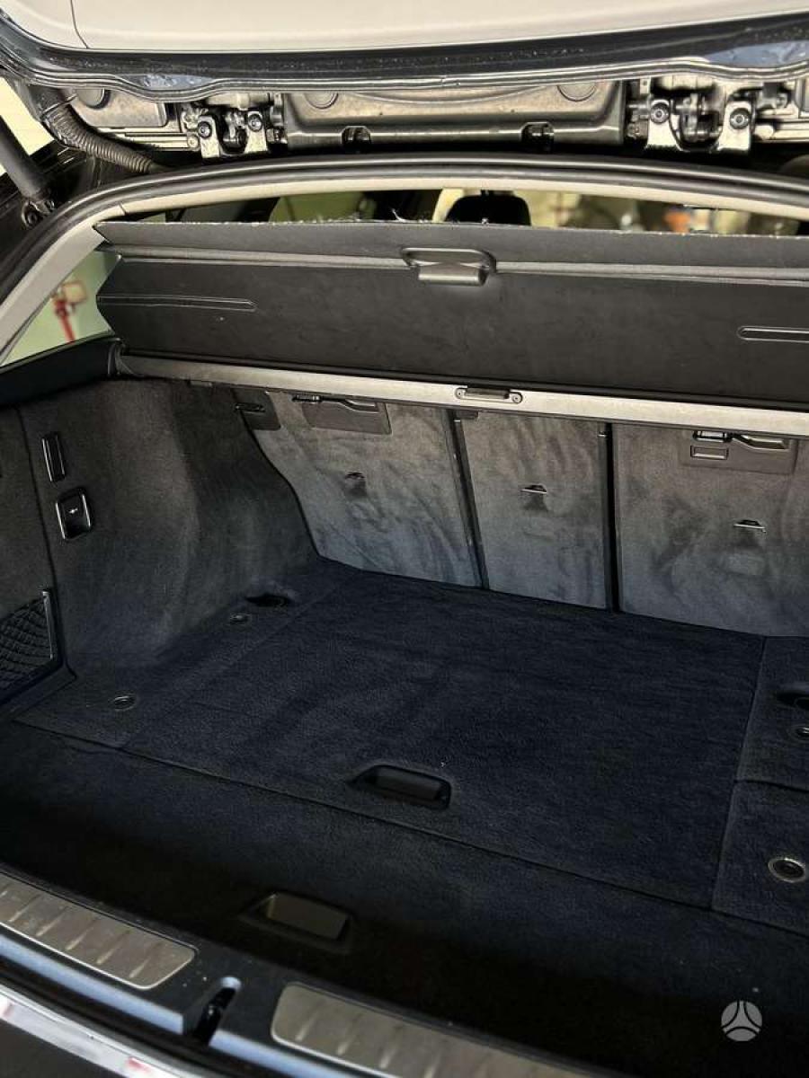 Black BMW 318 2013 in Kaunas, with an engine capacity of 2.00 L and mileage of 236 thousand km for 7000 €, photo 41 on AUTOMOTO.COM.LV