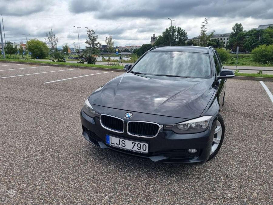 Melns BMW 318 2013 Viļņa, ar dzinēja tilpumu 2.00 L un nobraukumu 303 tūkst. km par 7100 €, foto 1 vietnē AUTOMOTO.COM.LV