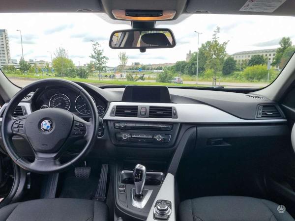 Black BMW 318 2013 in Vilnius, with an engine capacity of 2.00 L and mileage of 303 thousand km for 7100 €, photo 10 on AUTOMOTO.COM.LV