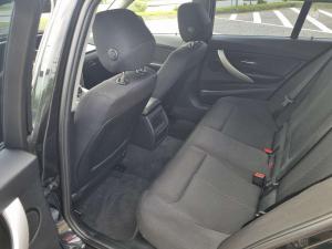 Melns BMW 318 2013 Viļņa, ar dzinēja tilpumu 2.00 L un nobraukumu 303 tūkst. km par 7100 €, foto 16 vietnē AUTOMOTO.COM.LV