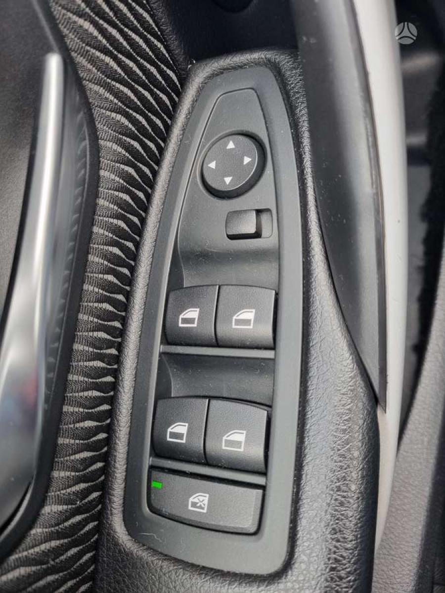 Melns BMW 318 2013 Viļņa, ar dzinēja tilpumu 2.00 L un nobraukumu 303 tūkst. km par 7100 €, foto 19 vietnē AUTOMOTO.COM.LV