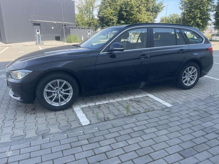 Black BMW 318 2013 in Kaunas, with an engine capacity of 2.00 L and mileage of 274 thousand km for 6250 €, photo 4 on AUTOMOTO.COM.LV