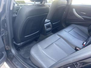 Black BMW 318 2013 in Kaunas, with an engine capacity of 2.00 L and mileage of 274 thousand km for 6250 €, photo 25 on AUTOMOTO.COM.LV