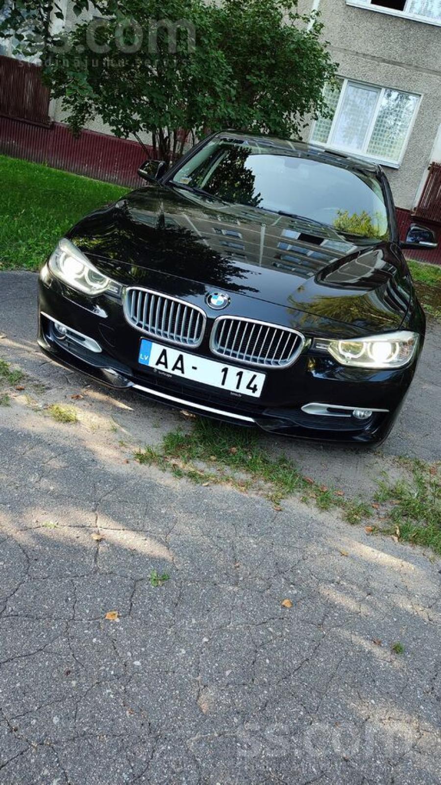 Black BMW 318 2013 in Riga, with an engine capacity of 2.00 L and mileage of 280 thousand km for 9497 €, photo 11 on AUTOMOTO.COM.LV