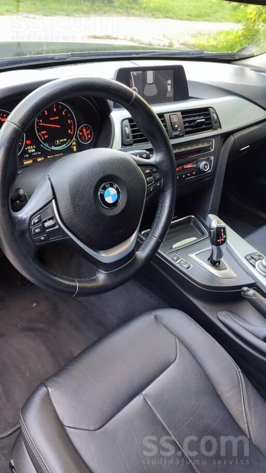 Black BMW 318 2013 in Riga, with an engine capacity of 2.00 L and mileage of 280 thousand km for 9497 €, photo 13 on AUTOMOTO.COM.LV