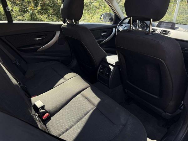 Melns BMW 318 2013 Viļņa, ar dzinēja tilpumu 2.00 L un nobraukumu 284 tūkst. km par 5000 €, foto 9 vietnē AUTOMOTO.COM.LV