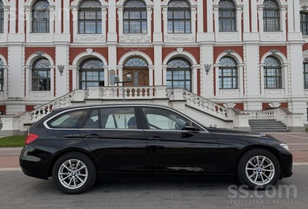 БМВ 318 2013 в Елгава на AUTOMOTO.COM.LV Черный БМВ 318 2013 в Елгава, объемом двигателя 2.00 л и пробегом 320 тыс. км за 7200 €, фото 3 на AUTOMOTO.COM.LV