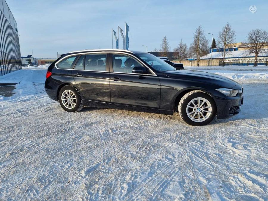 Melns BMW 318 2014 Šauļi, ar dzinēja tilpumu 2.00 L un nobraukumu 135 tūkst. km par 7200 €, foto 3 vietnē AUTOMOTO.COM.LV