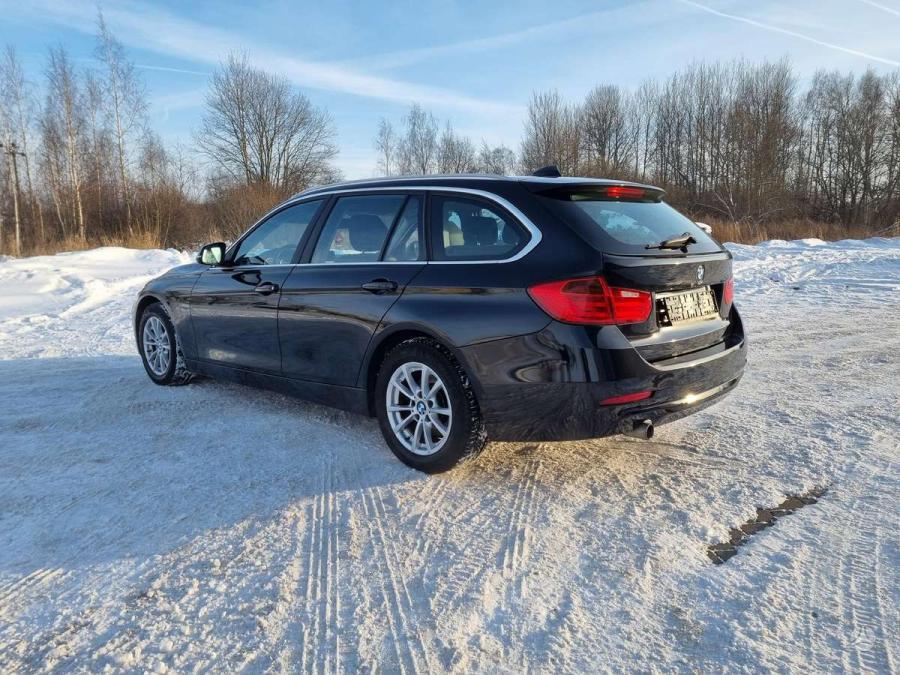 Melns BMW 318 2014 Šauļi, ar dzinēja tilpumu 2.00 L un nobraukumu 135 tūkst. km par 7200 €, foto 6 vietnē AUTOMOTO.COM.LV