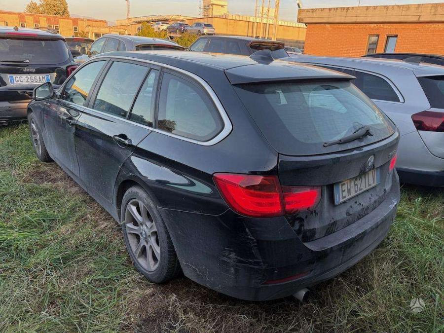 Black BMW 318 2014 in Siauliai, with an engine capacity of 2.00 L and mileage of 300 thousand km for 4700 €, photo 4 on AUTOMOTO.COM.LV