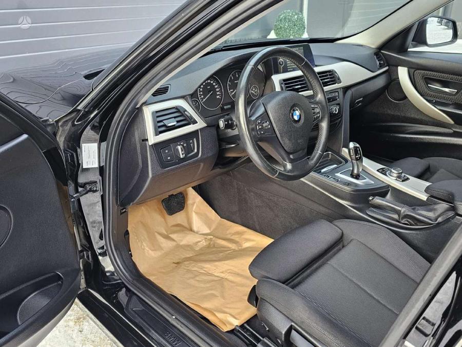 Melns BMW 318 2014 Utena, ar dzinēja tilpumu 2.00 L un nobraukumu 292 tūkst. km par 6950 €, foto 18 vietnē AUTOMOTO.COM.LV