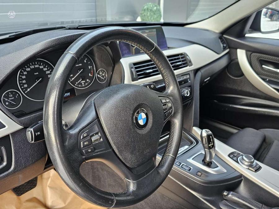 Melns BMW 318 2014 Utena, ar dzinēja tilpumu 2.00 L un nobraukumu 292 tūkst. km par 6950 €, foto 19 vietnē AUTOMOTO.COM.LV