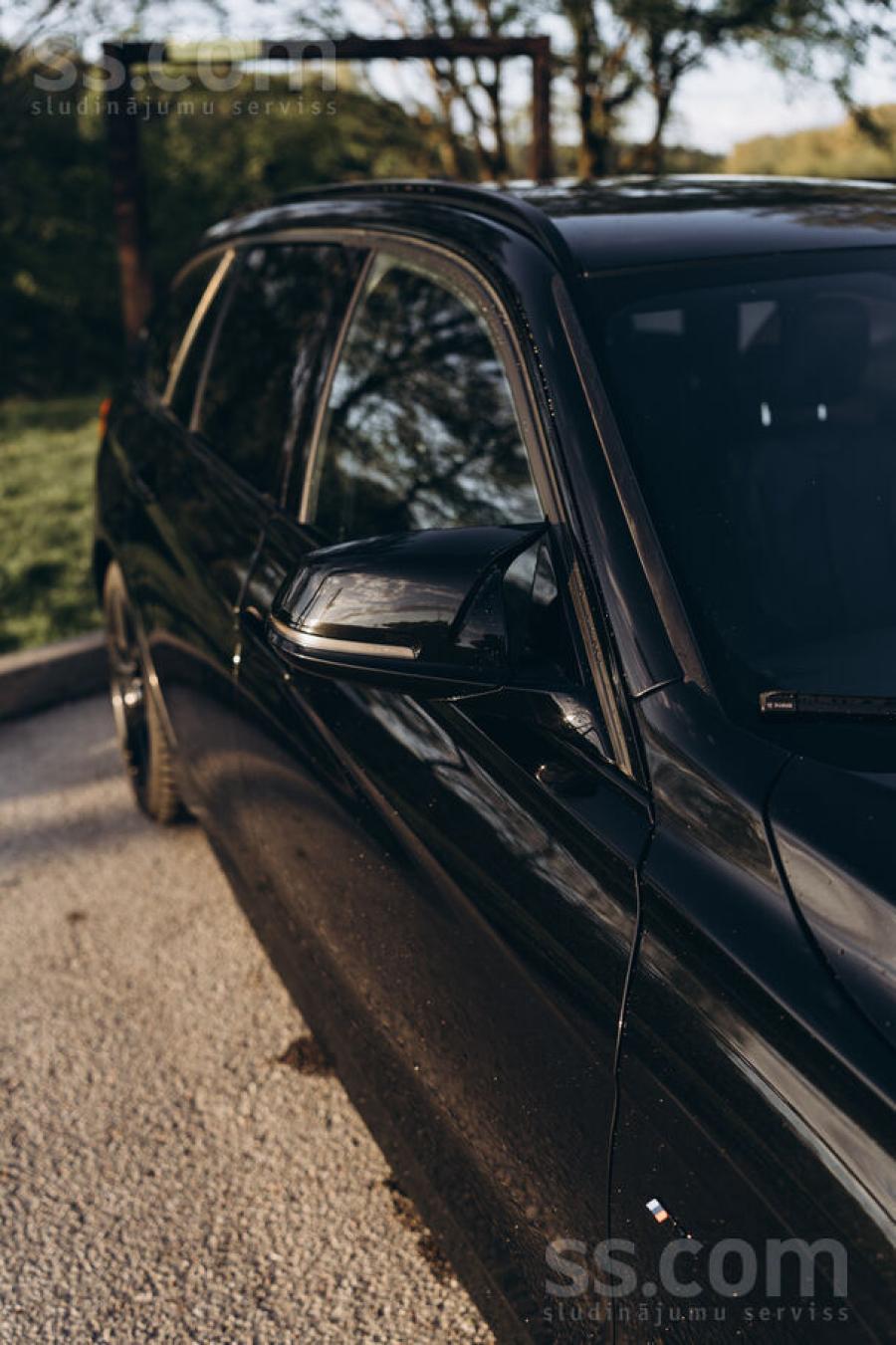 Black BMW 318 2014 in Riga, with an engine capacity of 2.00 L and mileage of 371 thousand km for 10000 €, photo 3 on AUTOMOTO.COM.LV