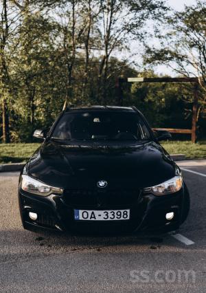 Black BMW 318 2014 in Riga, with an engine capacity of 2.00 L and mileage of 371 thousand km for 10000 €, photo 5 on AUTOMOTO.COM.LV