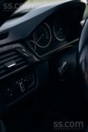 Black BMW 318 2014 in Riga, with an engine capacity of 2.00 L and mileage of 371 thousand km for 10000 €, photo 12 on AUTOMOTO.COM.LV